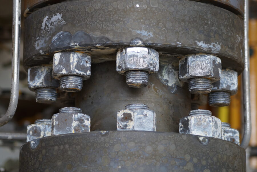 Successful first ever mechanical installation of Tubing Hanger using ...